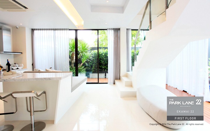 เดอะ พาร์ค เลน 22 The Park Lane 22 ทาวน์โฮม 4 ชั้น ใจกลางเมือง