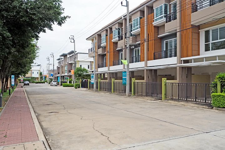 พิบูลย์ โฮมทาวน์ Piboon Hometown ตอบโจทย์คนรุ่นใหม่ เริ่มต้น 2.55 ล้านบาท